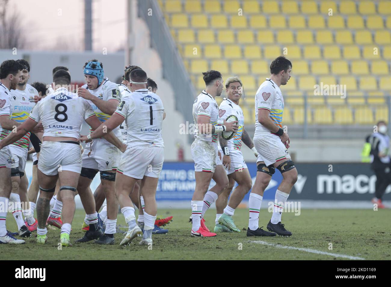Zebre fêtez l'épreuve lors de la coupe du défi de rugby Zebre Rugby ...