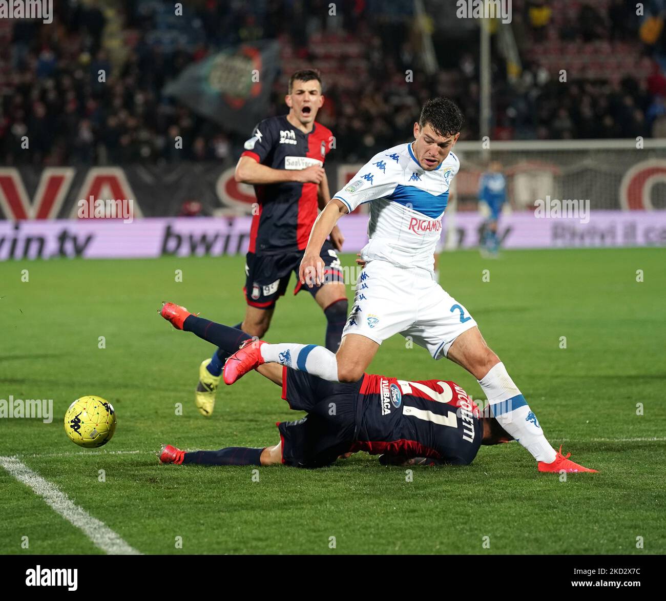 Fran Karacic de Brescia FC pendant le match de la série B entre le FC ...