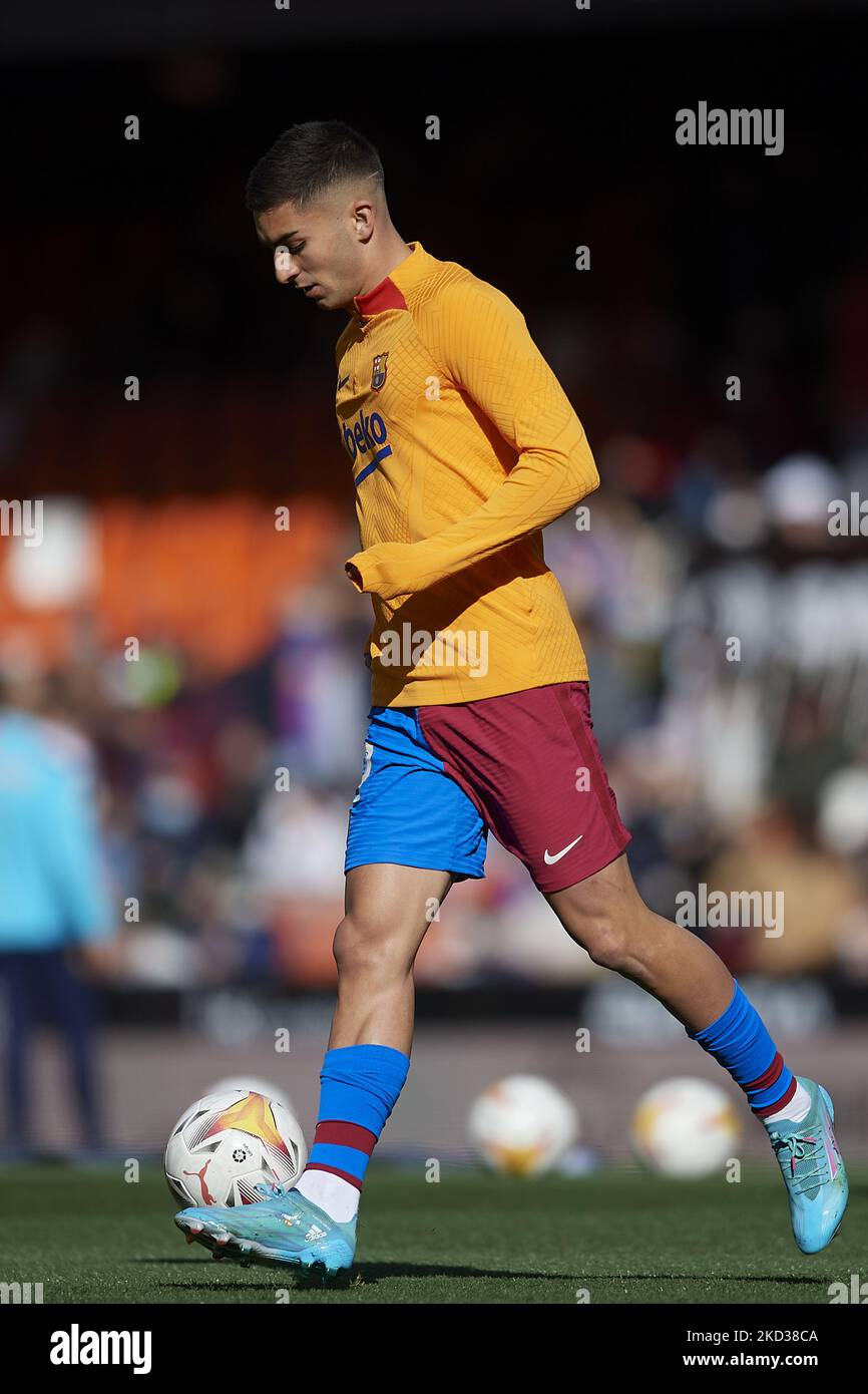Ferran Torres de Barcelone lors de l'échauffement avant le match LaLiga ...