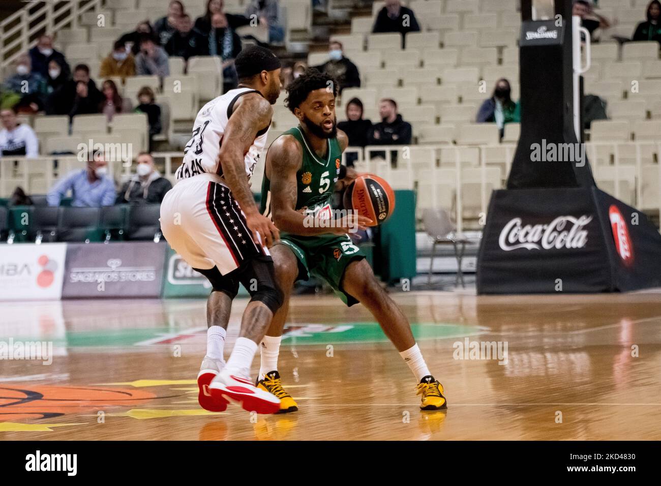 Daryl Macon (5) en action au cours de l'Euroligue Turkish Airlines ...
