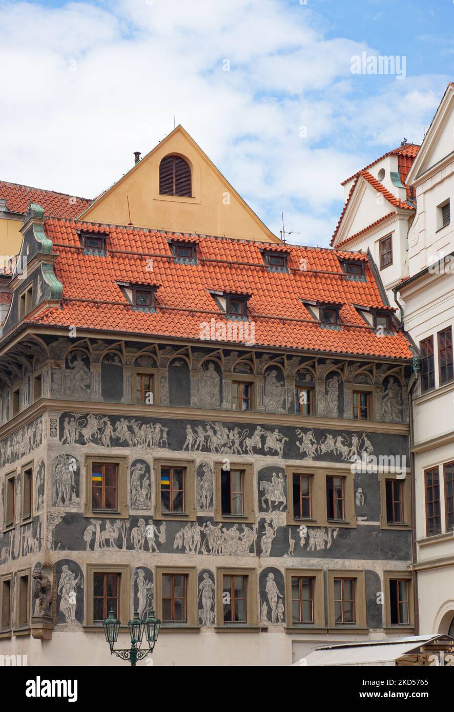 Maison des minutes, 'Dum U Minuty' avec des images sgraffito sur son ...