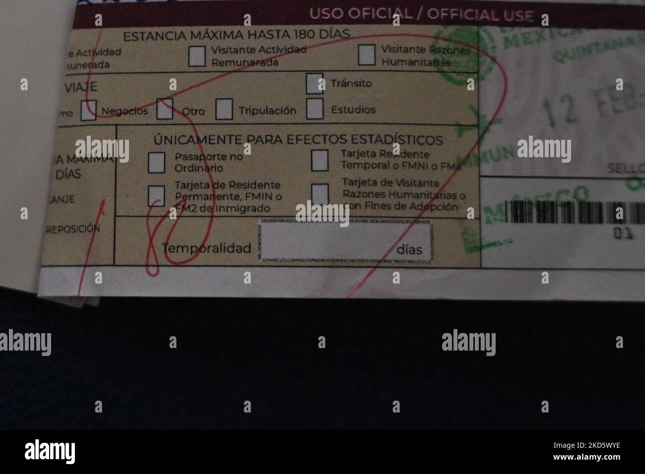 Un échantillon de carte touristique du Mexique, permis de visiteurs du ...