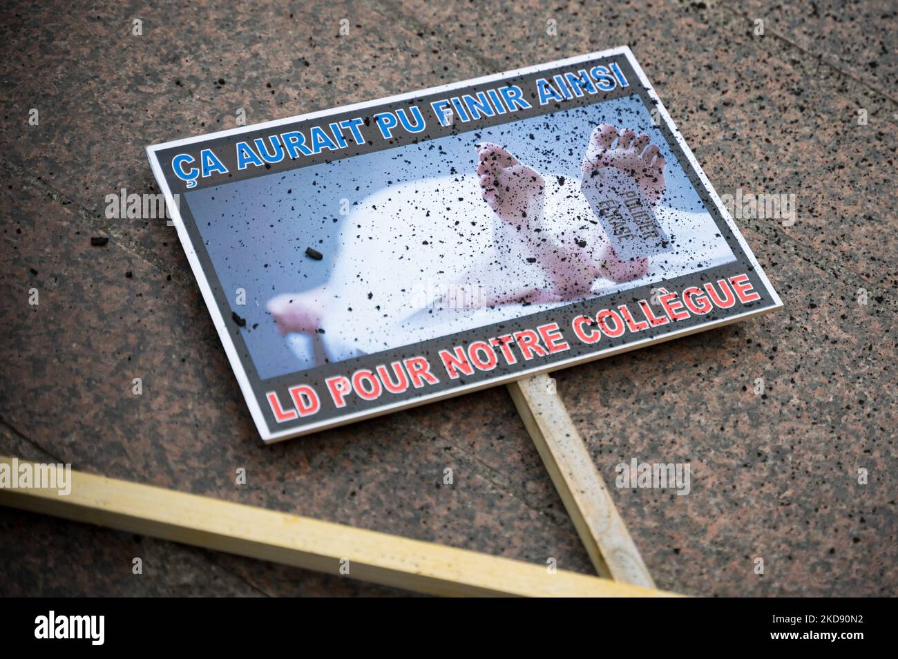 Illustration des drapeaux et des placards syndicaux de l'Alliance ...