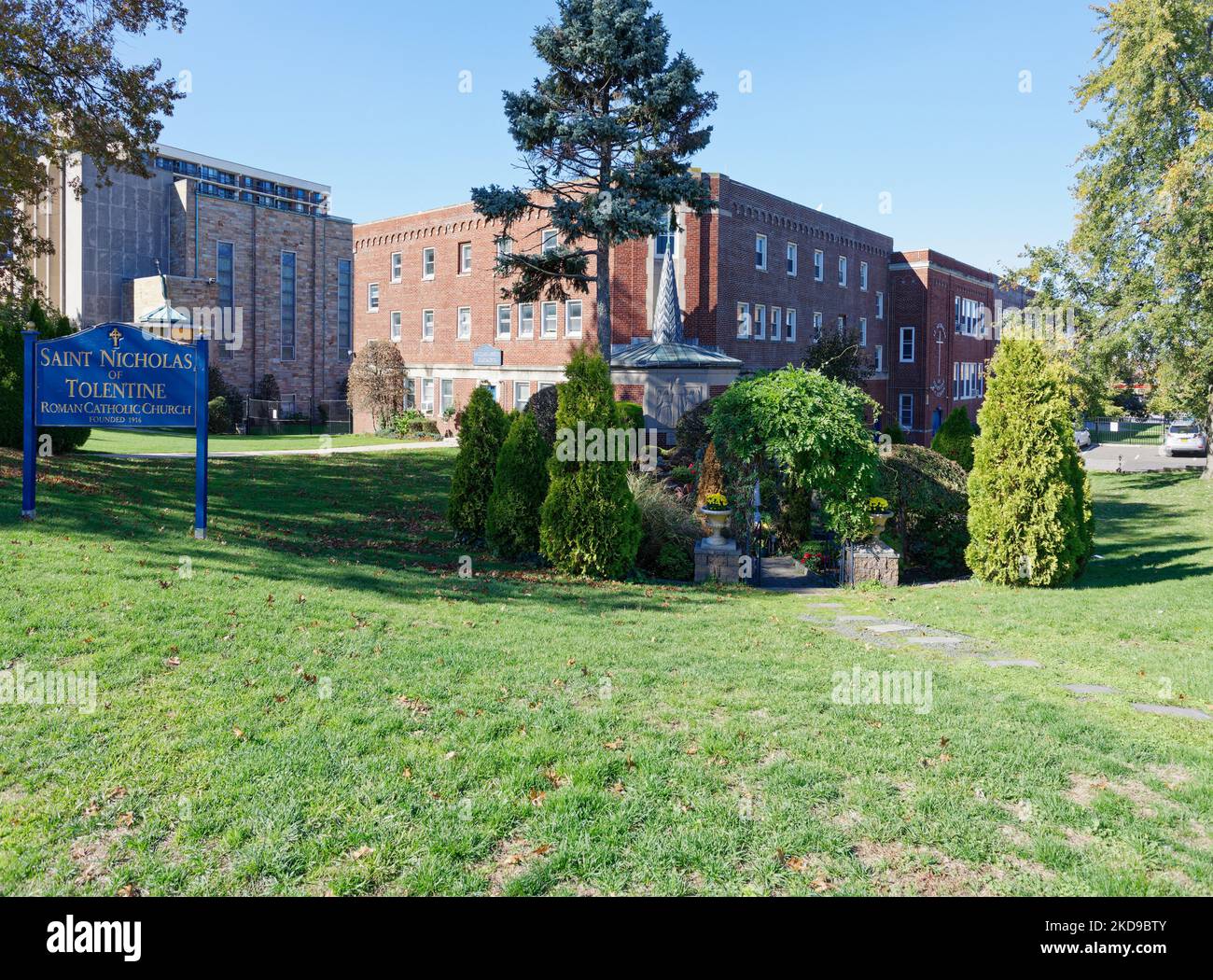 Académie catholique saint nicolas de tolentine Banque de photographies ...