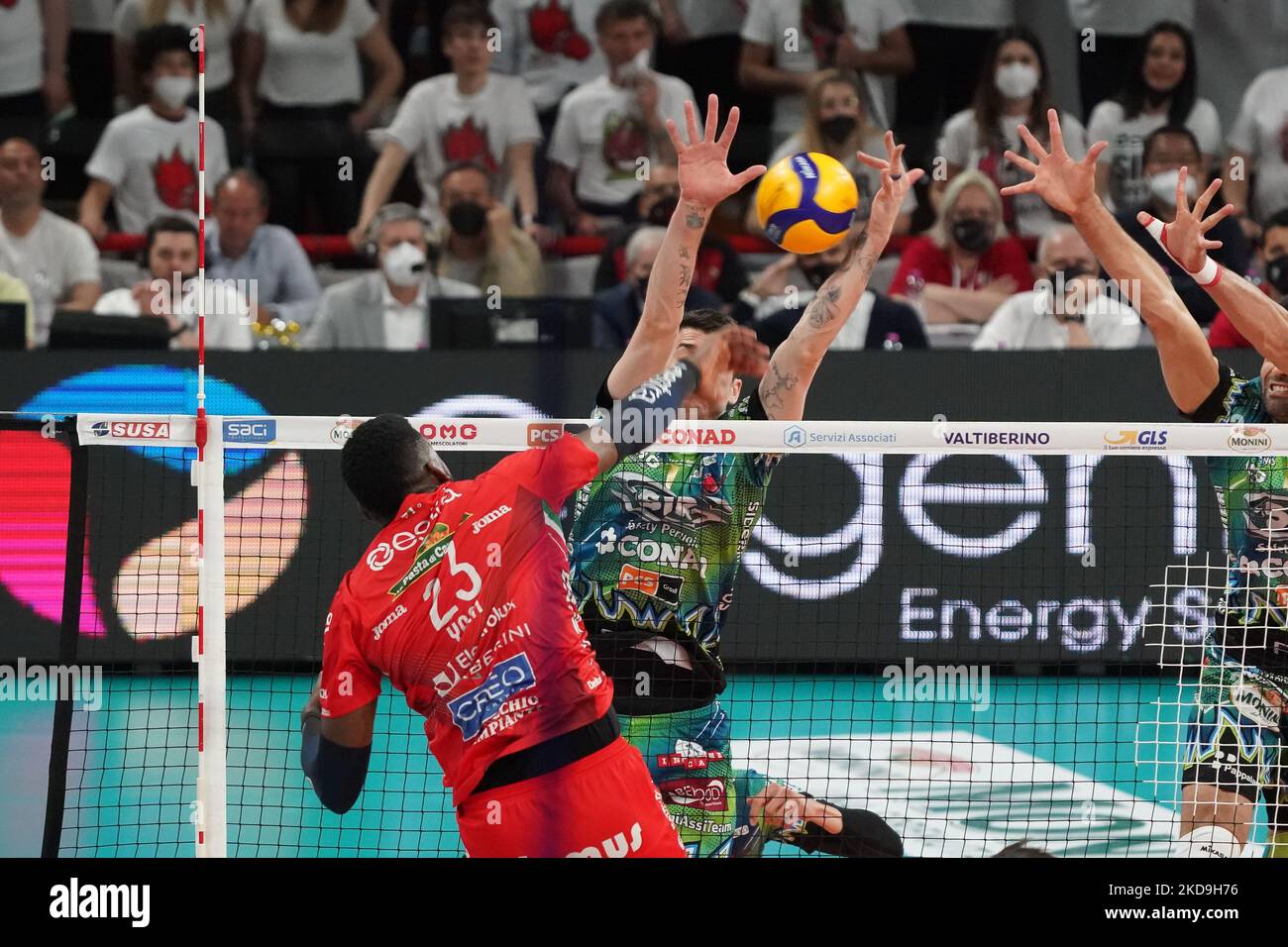 Anderson matthew et zaytsev ivan Banque de photographies et d’images à ...