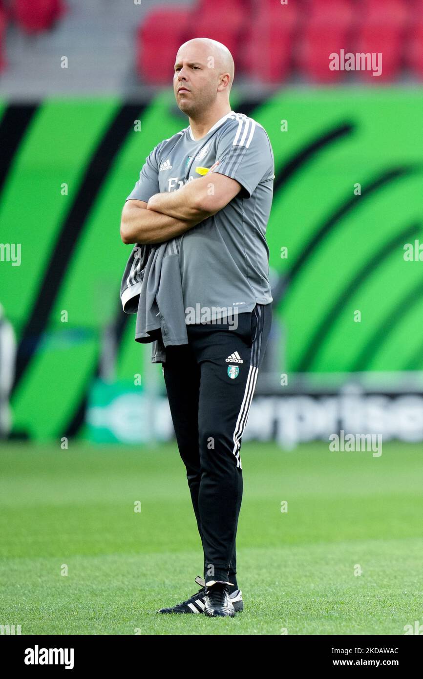 Arne Slot Manager de Feyenoord Rotterdam regarde pendant l'entraînement ...