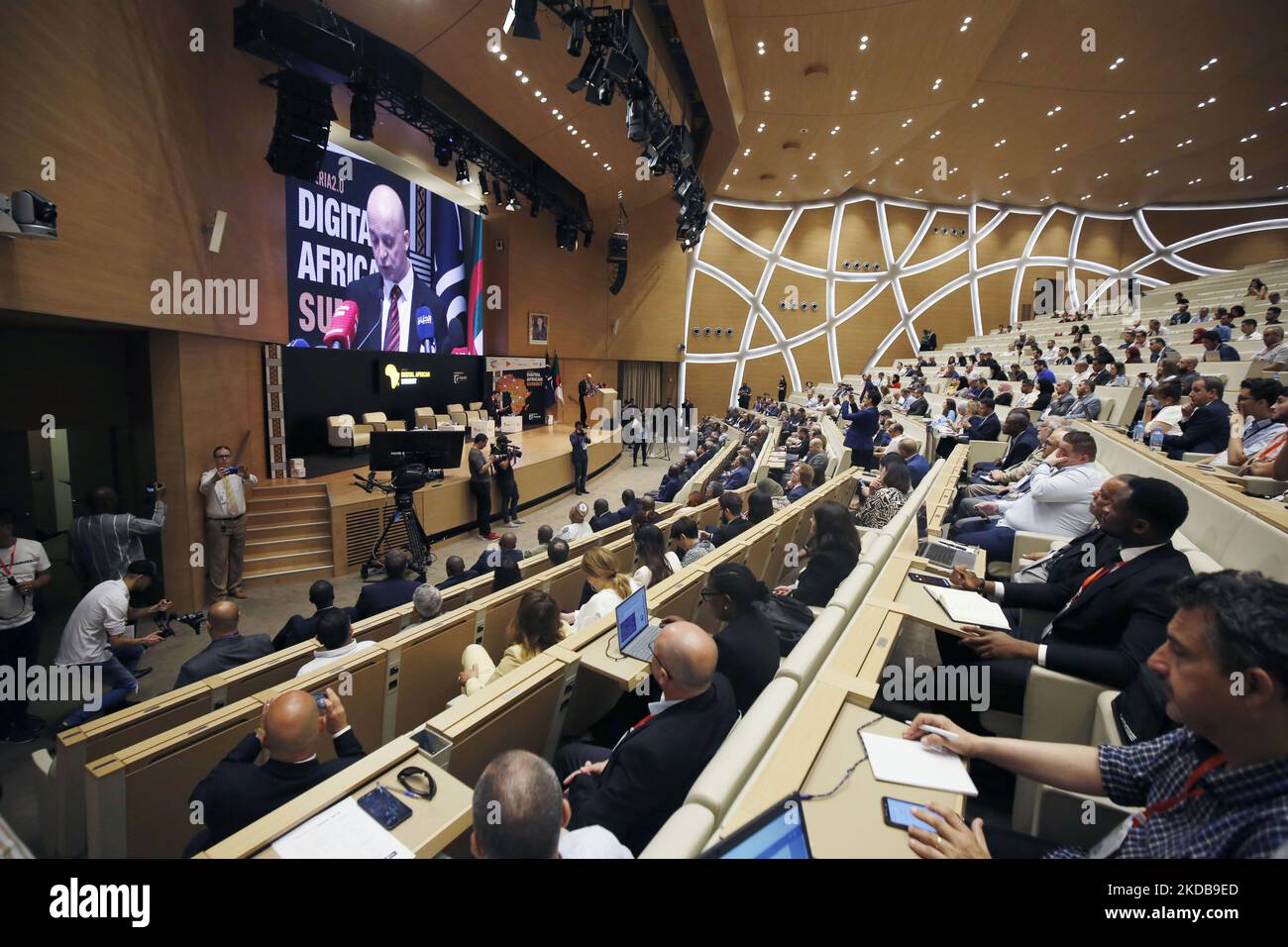 Centaine d'entreprises exposantes Banque de photographies et d’images à ...