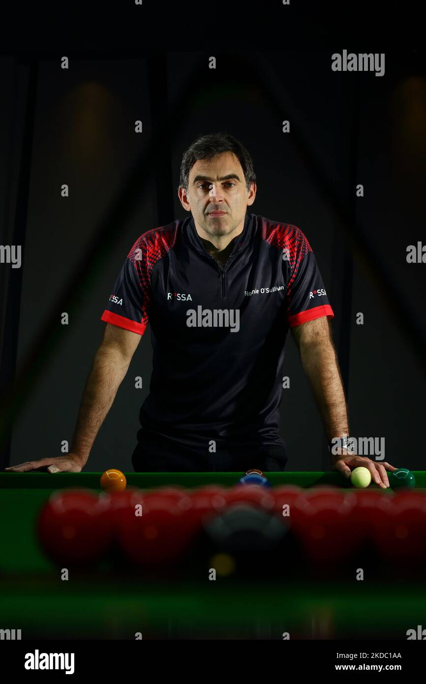 Joueur de snooker professionnel anglais et actuel numéro 1 mondial et ...