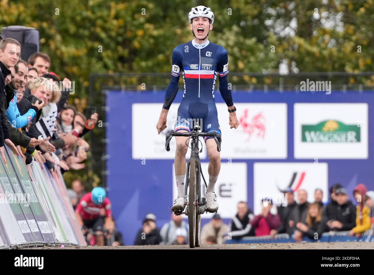 NAMUR, BELGIQUE - NOVEMBRE 6 : Léo Bisiaux de France pendant le Cyclo ...