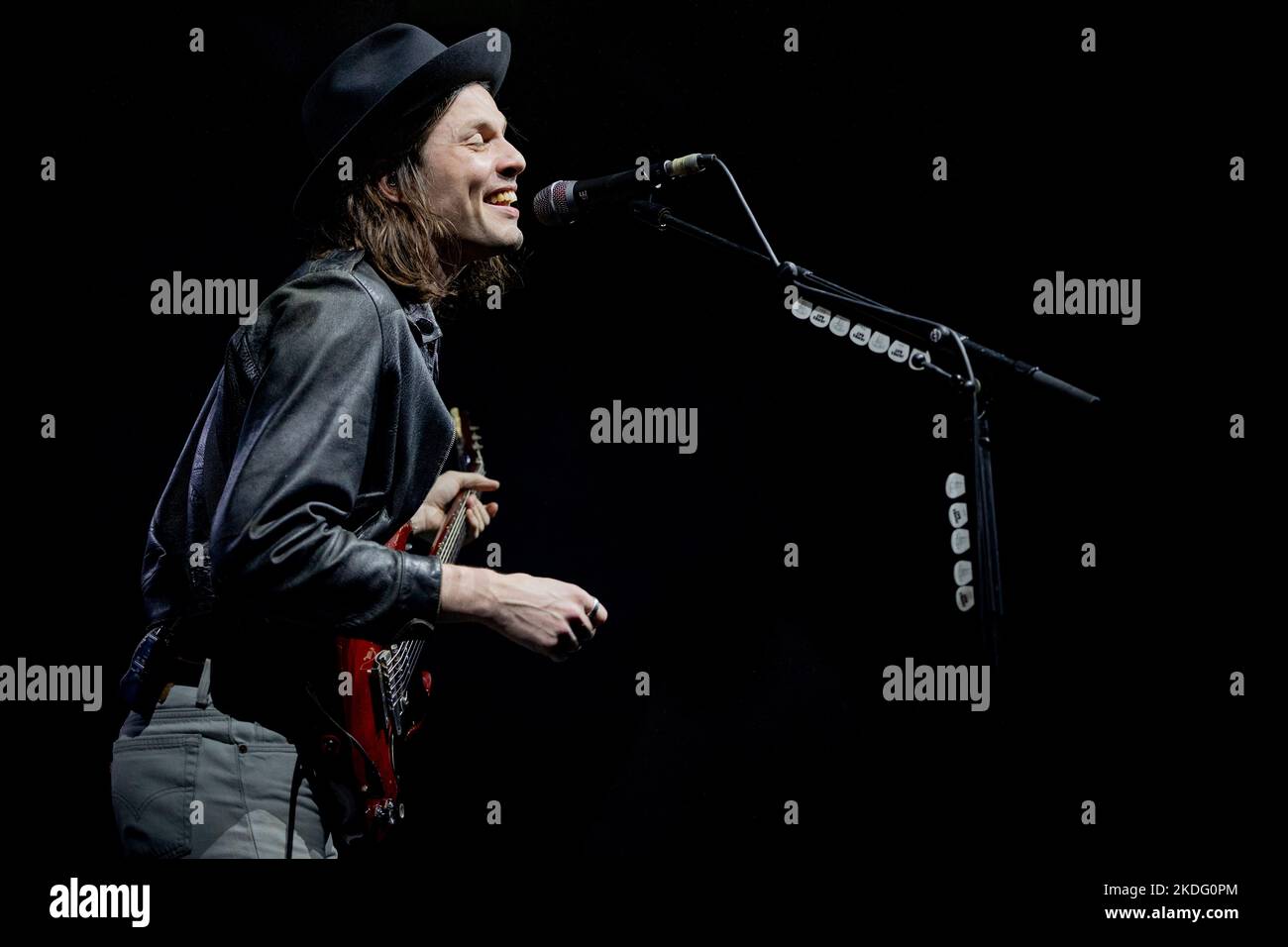 Italie 6 novembre 2022 la Baie James vit à fabrique Milan © Andrea ...