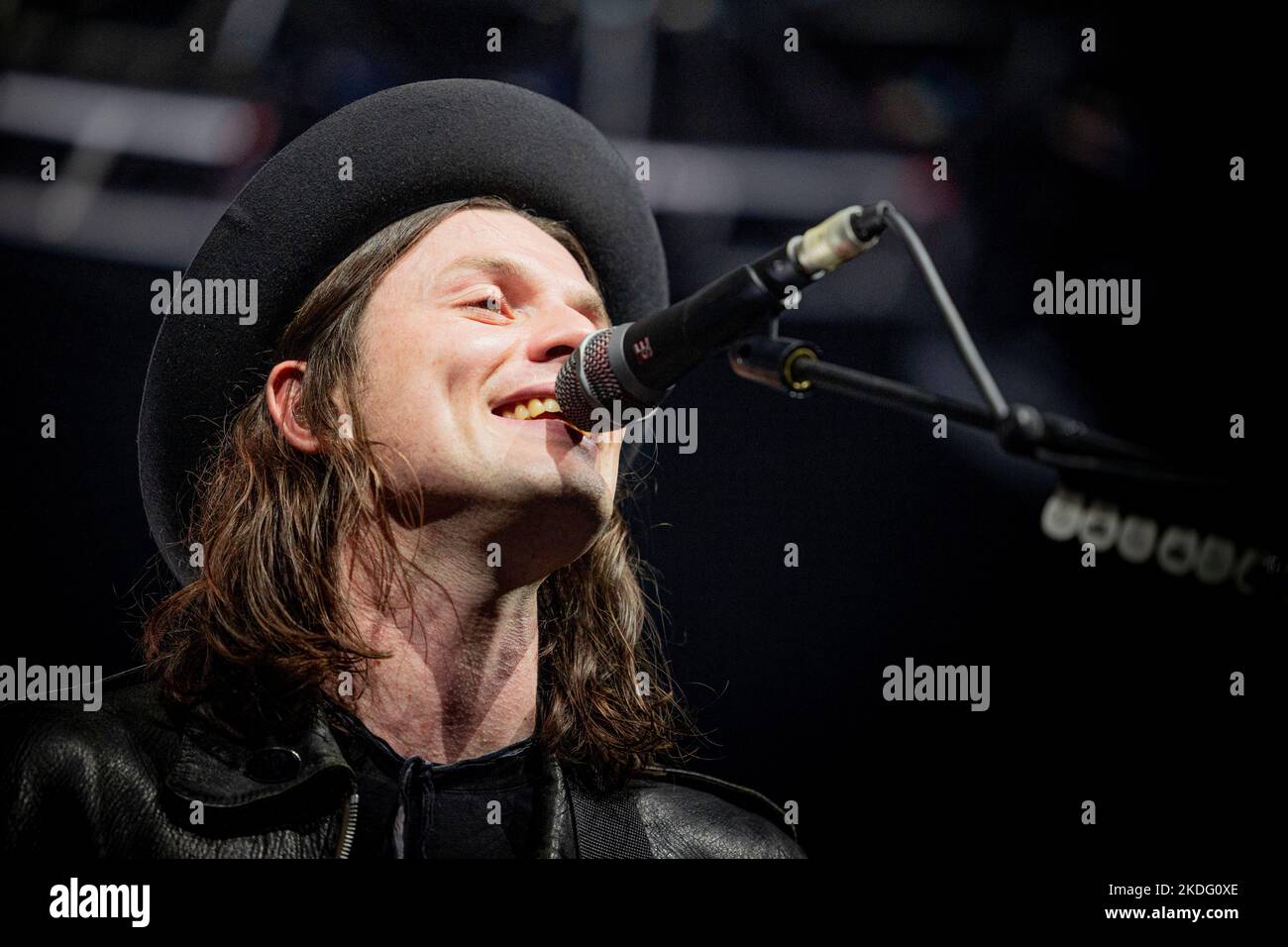 Italie 6 novembre 2022 la Baie James vit à fabrique Milan © Andrea ...