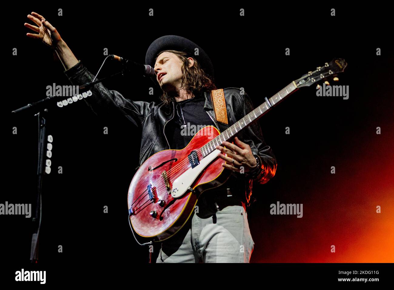 Italie 6 novembre 2022 la Baie James vit à fabrique Milan © Andrea ...