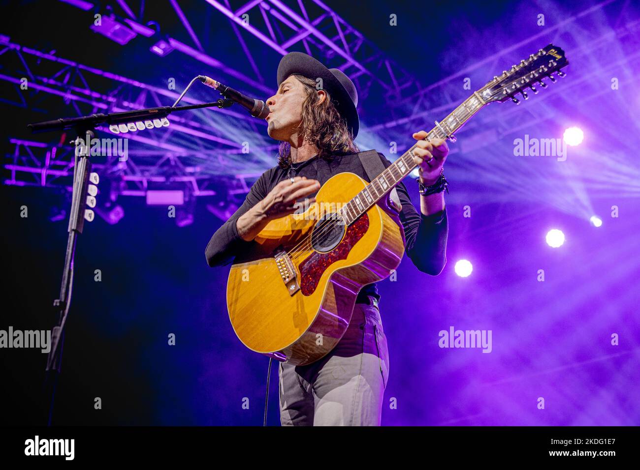 Italie 6 novembre 2022 la Baie James vit à fabrique Milan © Andrea ...