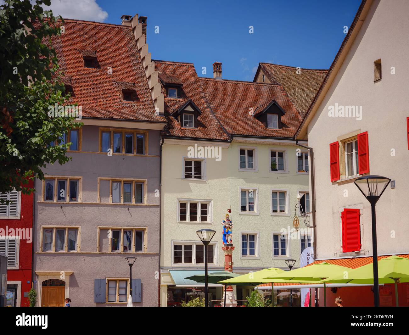 DELEMONT SUISSE, 5 JUILLET 2022: Bâtiments historiques dans le centre ...