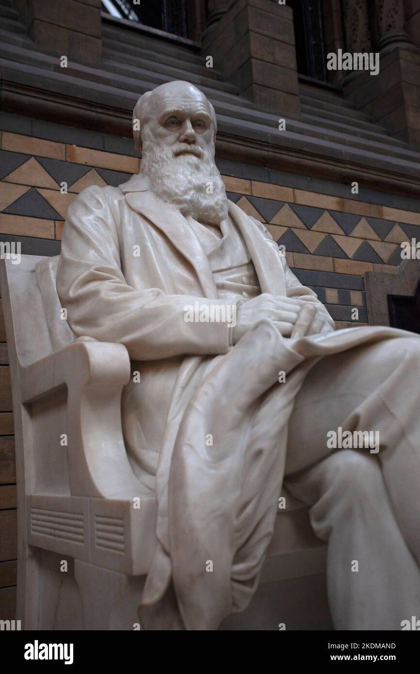 Charles darwin monument Banque de photographies et d’images à haute ...