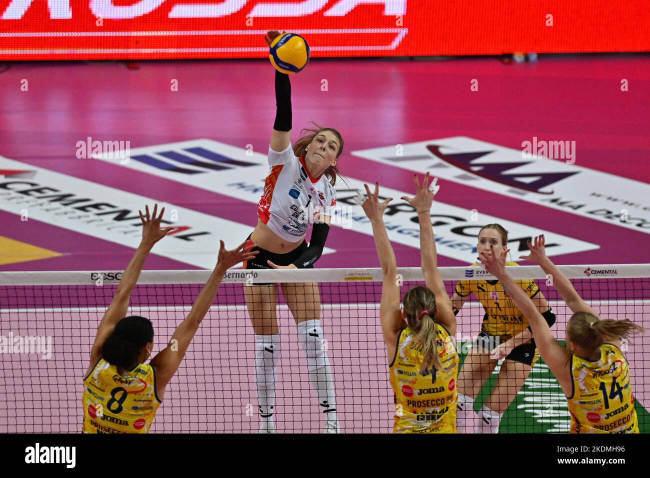 Pala UBI Banca, Cuneo, Italie, 05 novembre 2022, Alexa&XA;Gray (Imoco ...