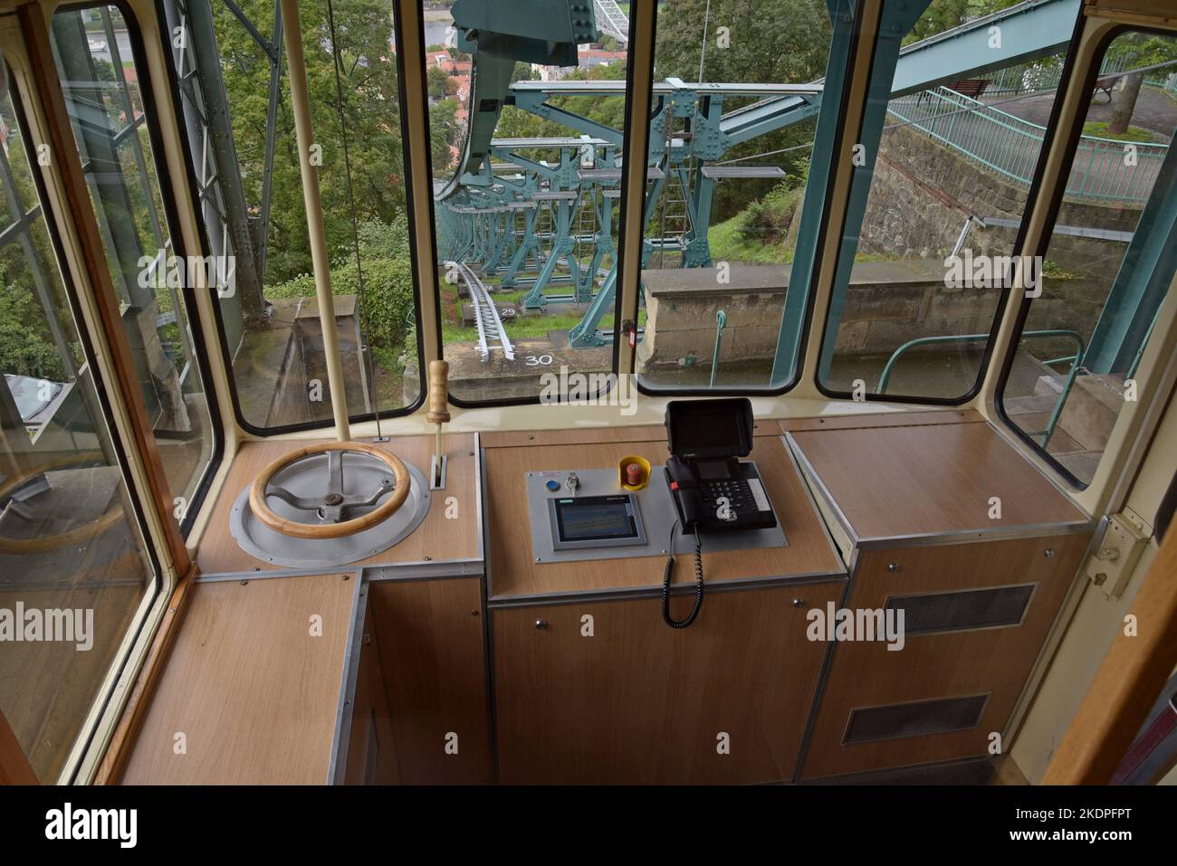 Dresde schwebebahn Banque de photographies et d’images à haute ...