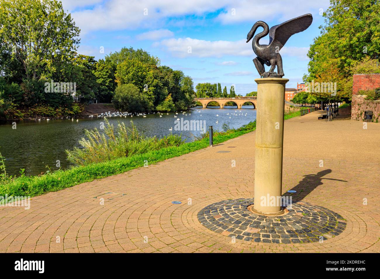 Statue du Swan de Kleve sur la rive sud de la rivière Severn à ...