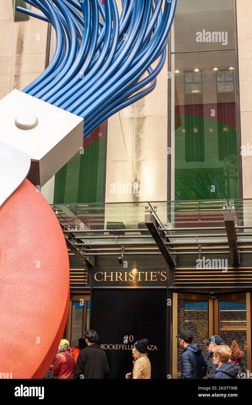 Les gens font la queue pour visiter le visionnaire : la collection Paul ...