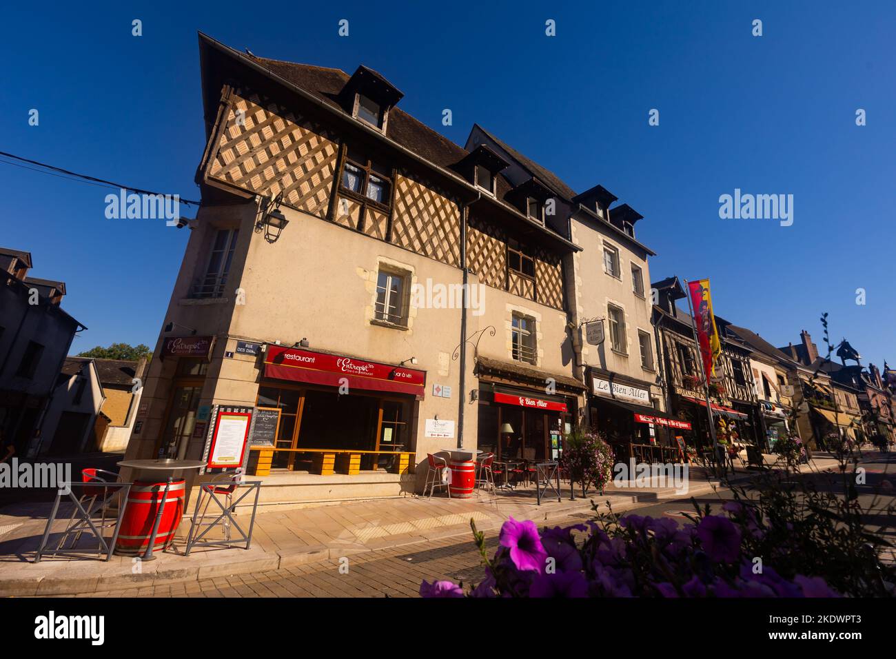 Aubigny sur nere Banque de photographies et d’images à haute résolution ...