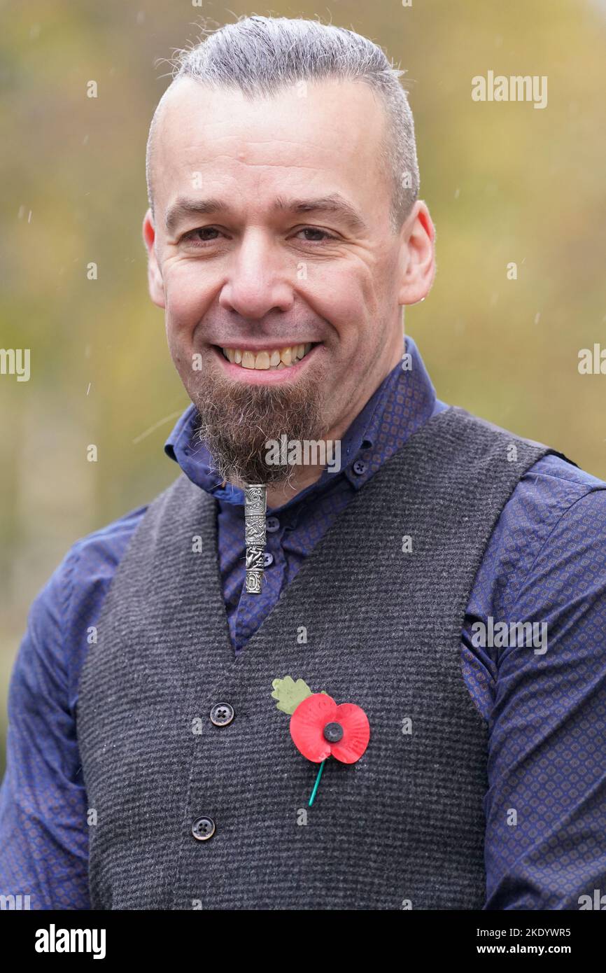 Statue de la reine elizabeth richard bossons Banque de photographies et ...