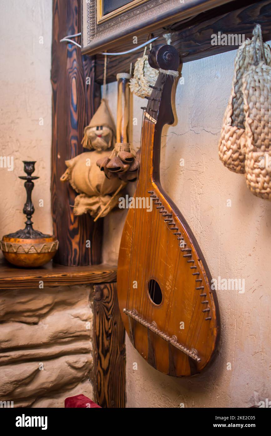 Traditional ukrainian instrument Banque de photographies et d’images à haute résolution - Alamy