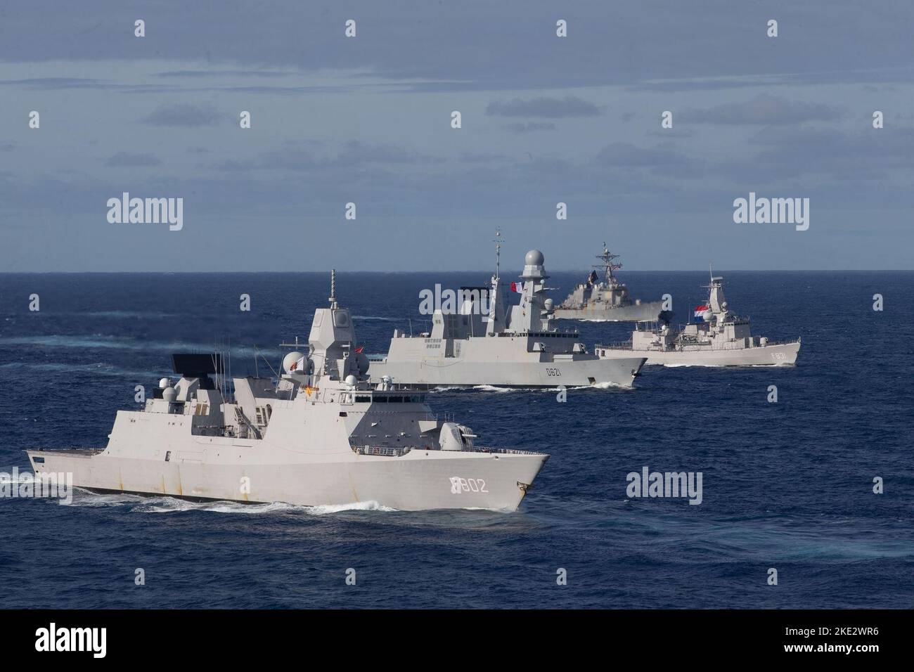 La frégate hollandaise HNLMS de Zeven Provincien (F 802), la frégate ...
