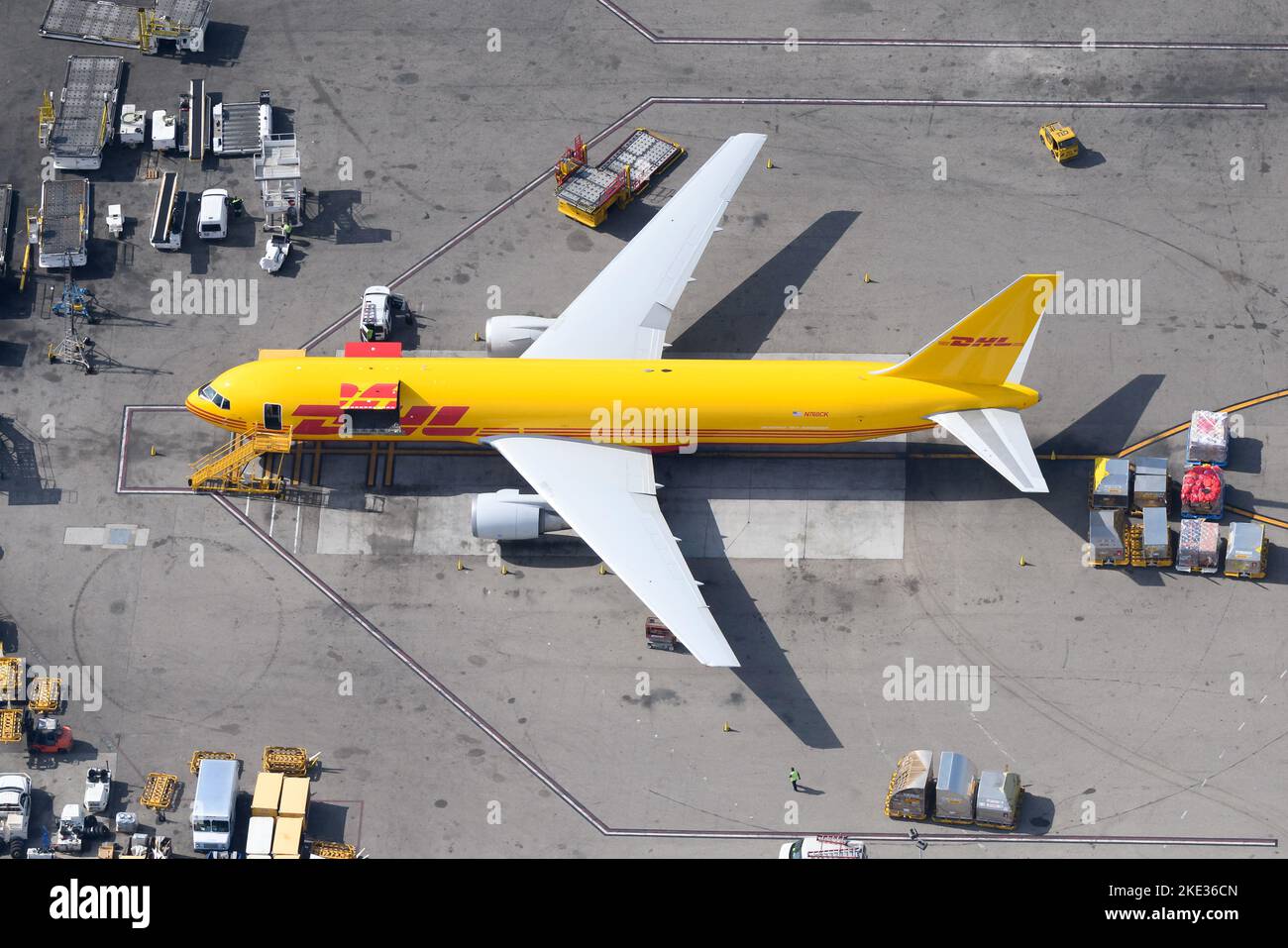 Dhl kalitta air Banque de photographies et d’images à haute résolution ...
