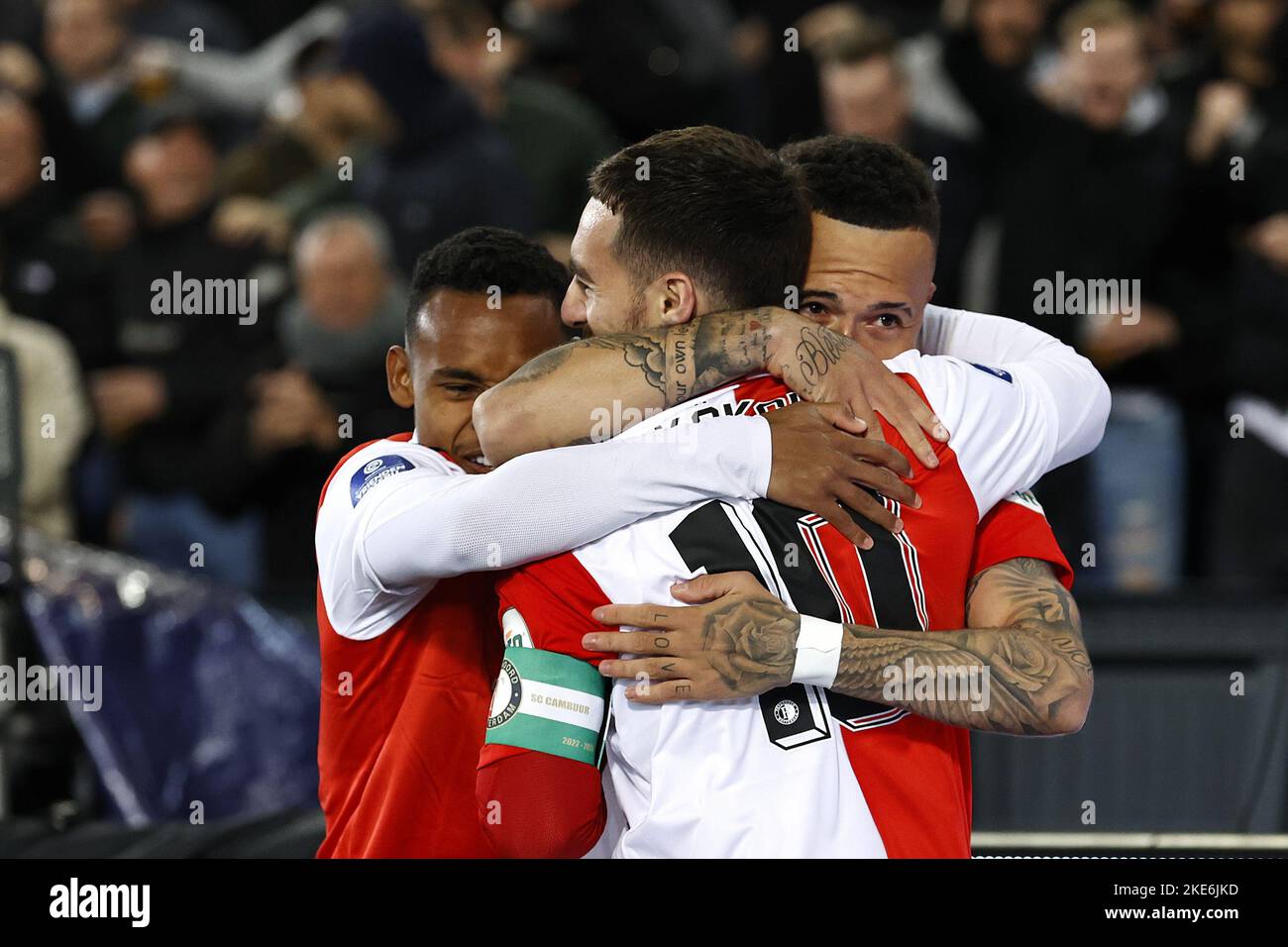 ROTTERDAM - (lr) Igor Paixao de Feyenoord, Orkun Kokcu de Feyenoord, Quilindschy Hartman de ...