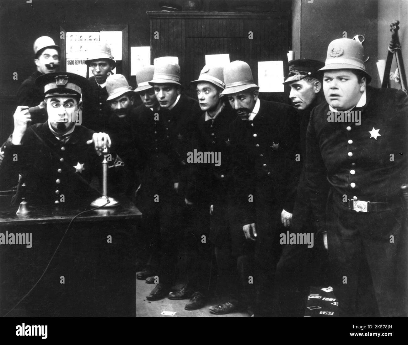 Funny cop Banque de photographies et d’images à haute résolution - Alamy