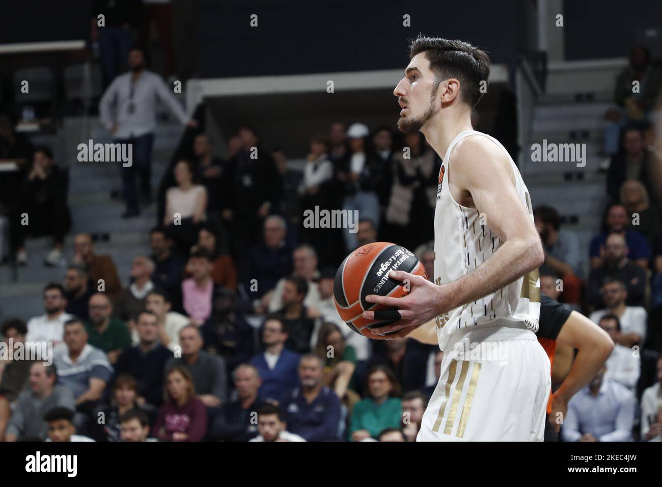 Nando DE COLO de Lyon pendant le match Euroligue des compagnies ...