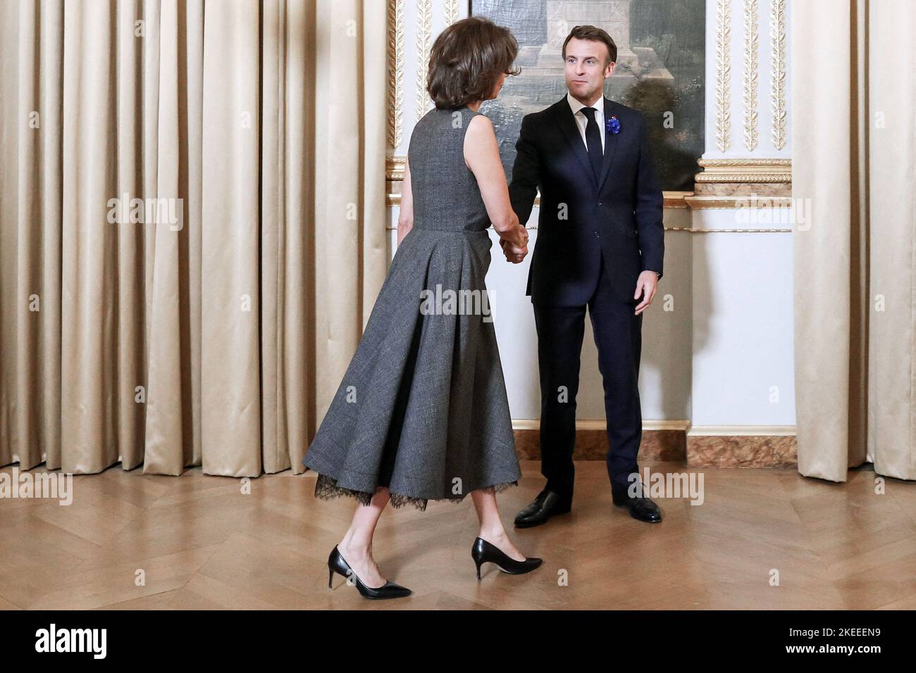 Le président de la République française, Emmanuel Macron accompagné de ...