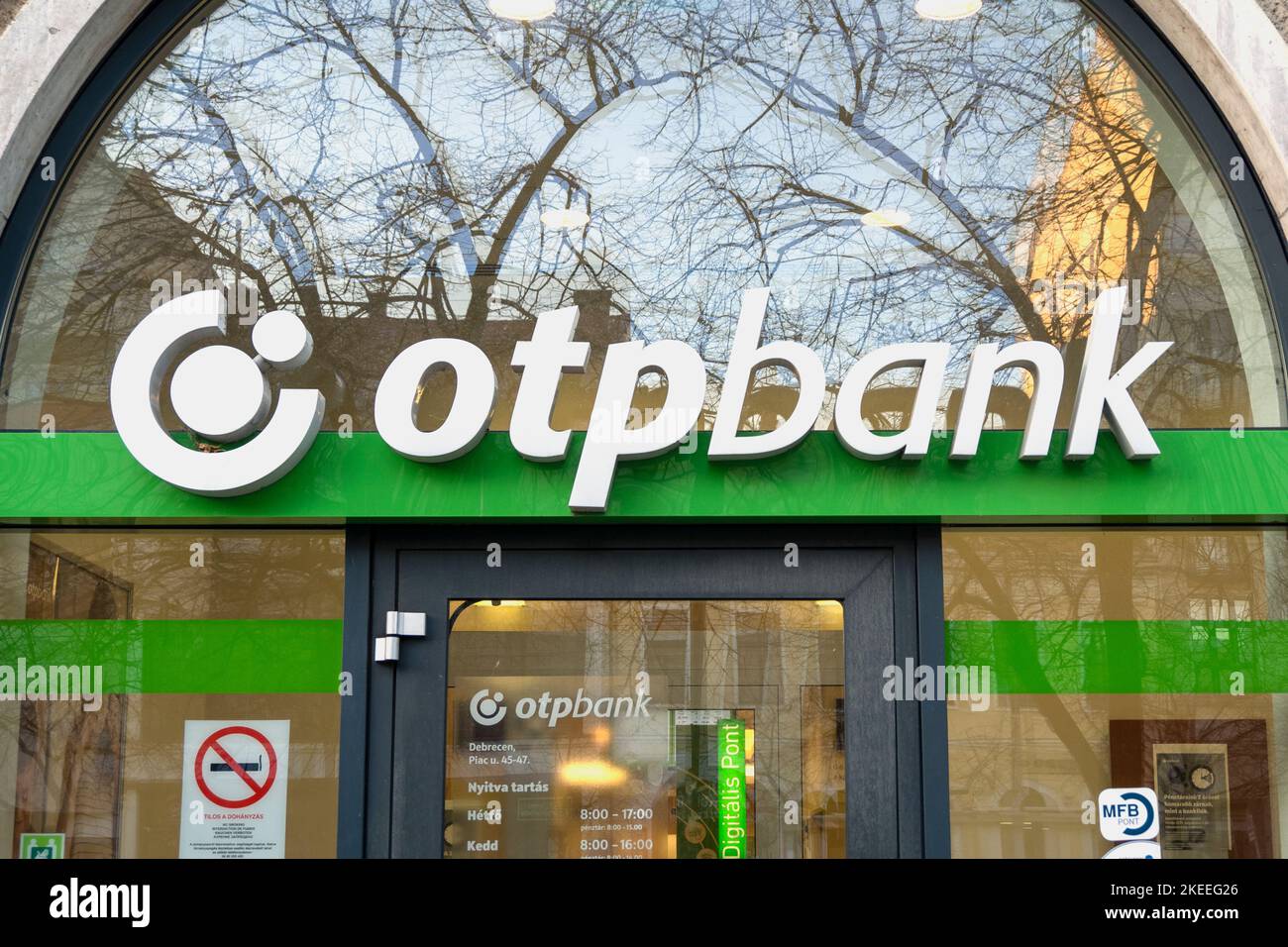 Otp bank group Banque de photographies et d’images à haute résolution ...
