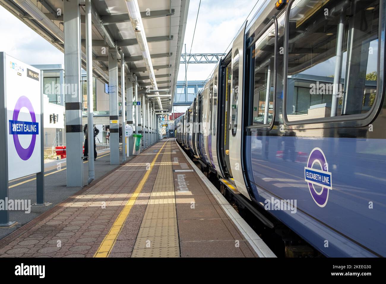 Elizabeth line logo Banque de photographies et d’images à haute ...