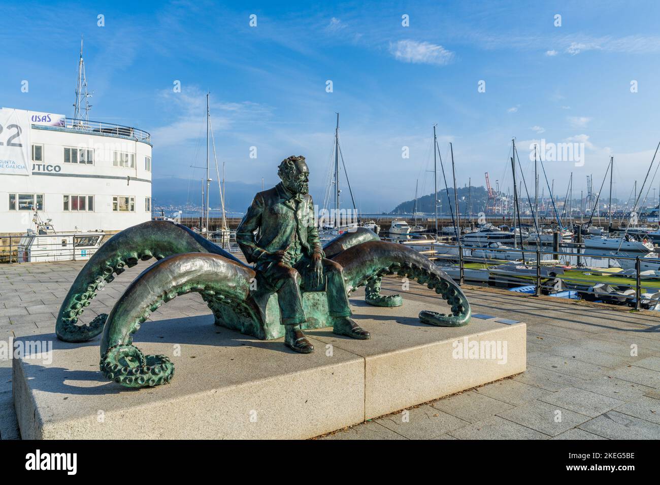 Monument of jules verne Banque de photographies et d’images à haute ...