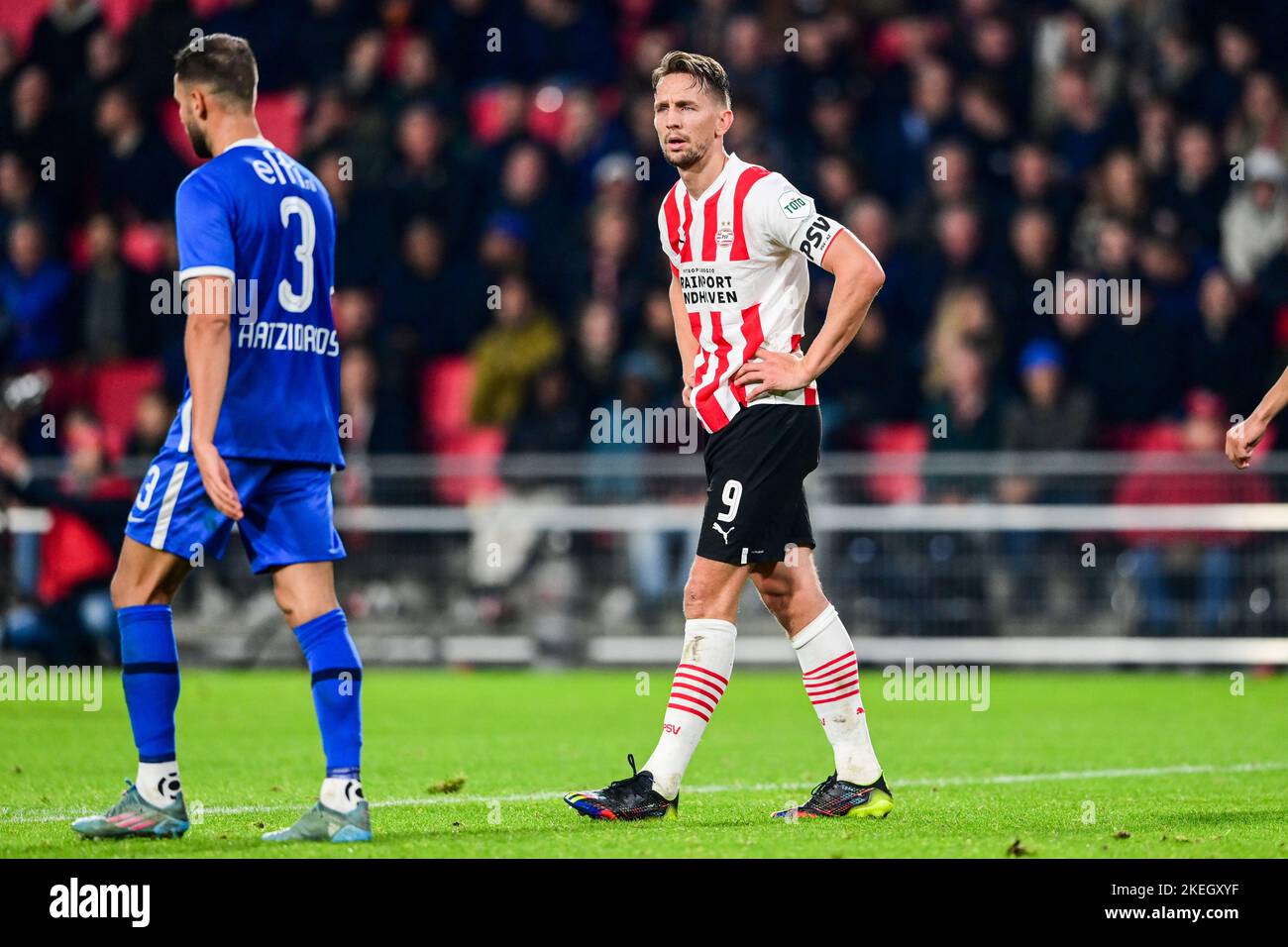 EINDHOVEN - Luuk de Jong du PSV Eindhoven est déçu par une occasion ...