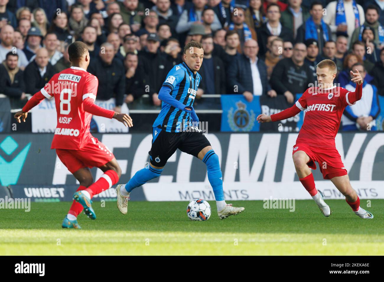 Alhassan Yusuf Abdullahi d'Anvers, Noa Lang du Club et Vincent Janssen ...