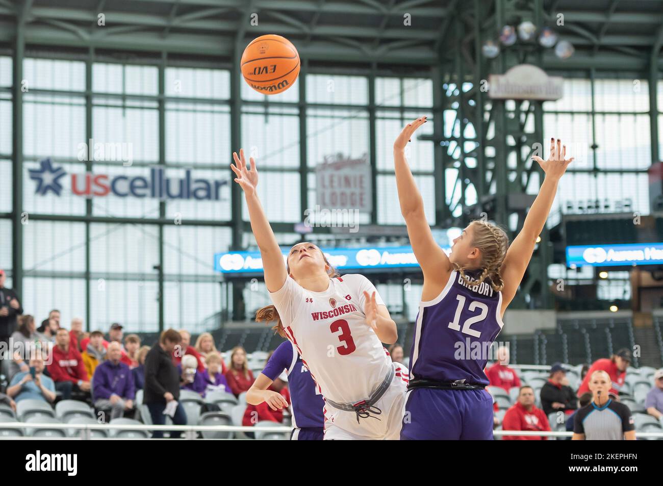 Milwaukee, WI, États-Unis. 11th novembre 2022. Le garde des Badgers du ...