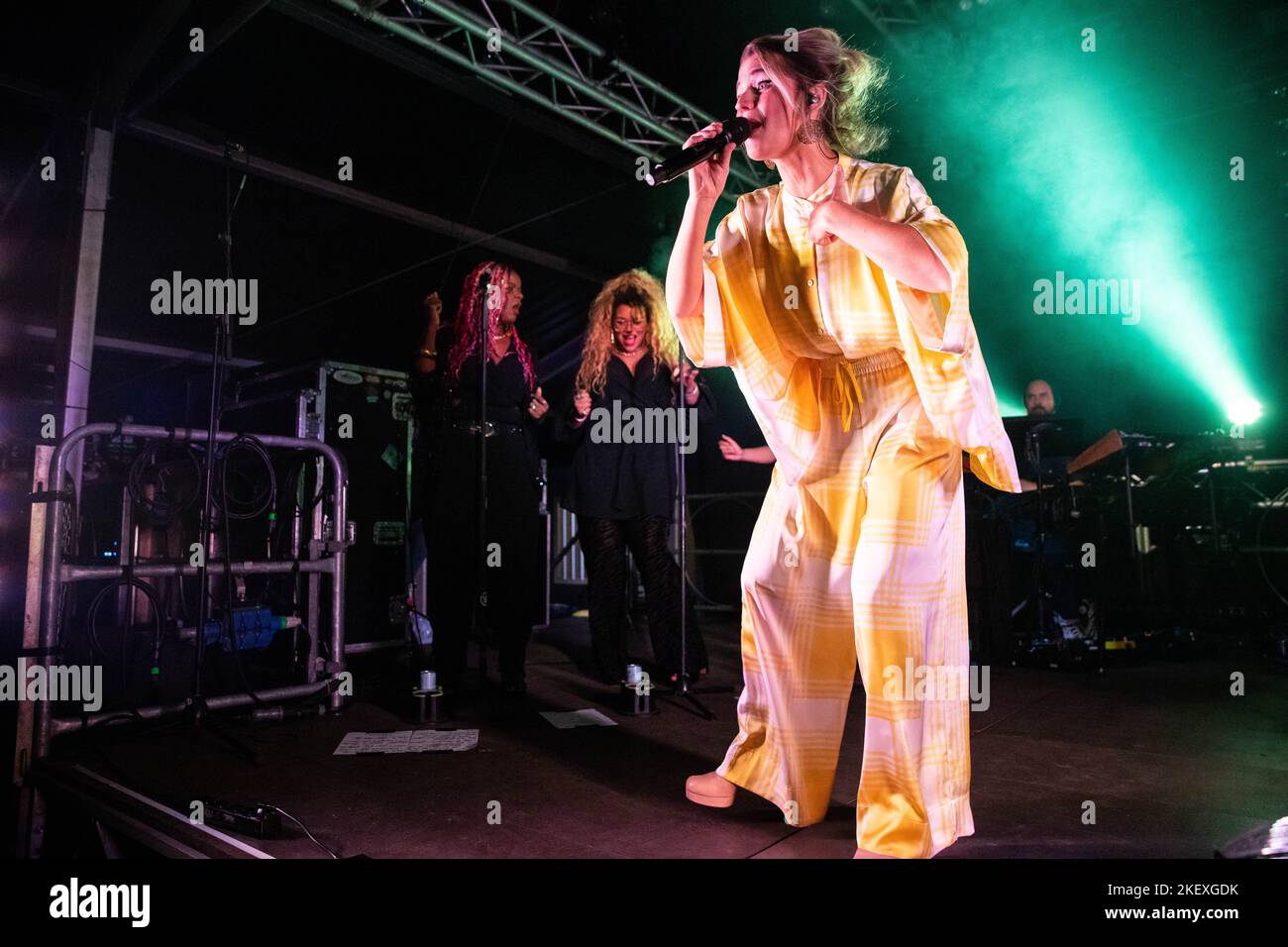 Milan Italie. 14 novembre 2022. La chanteuse-compositrice belge Sanne ...