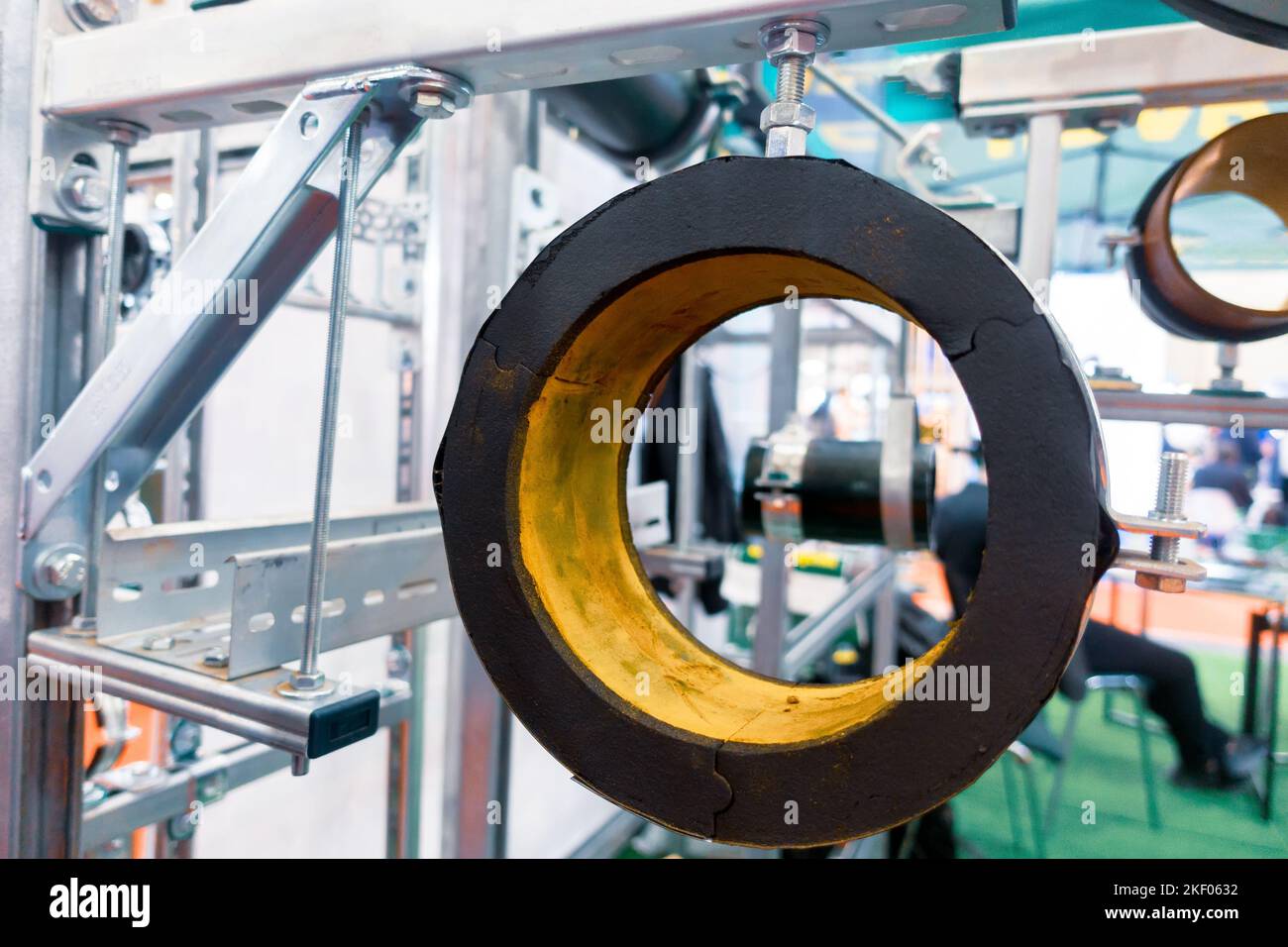 Systeme fixation conduite Banque de photographies et d’images à haute ...