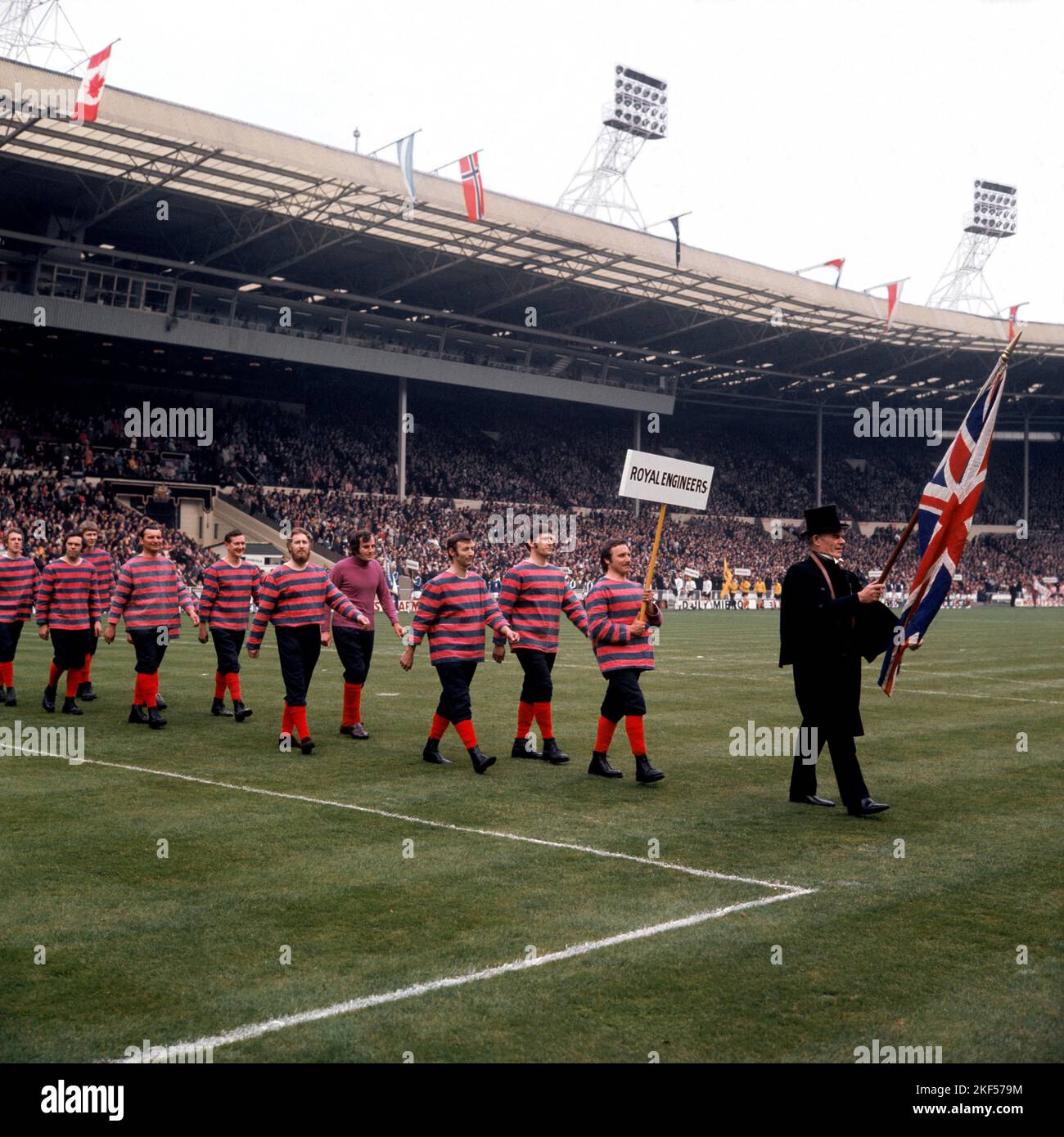 Une équipe représentant les Royal Engineers, qui a remporté la coupe FA ...