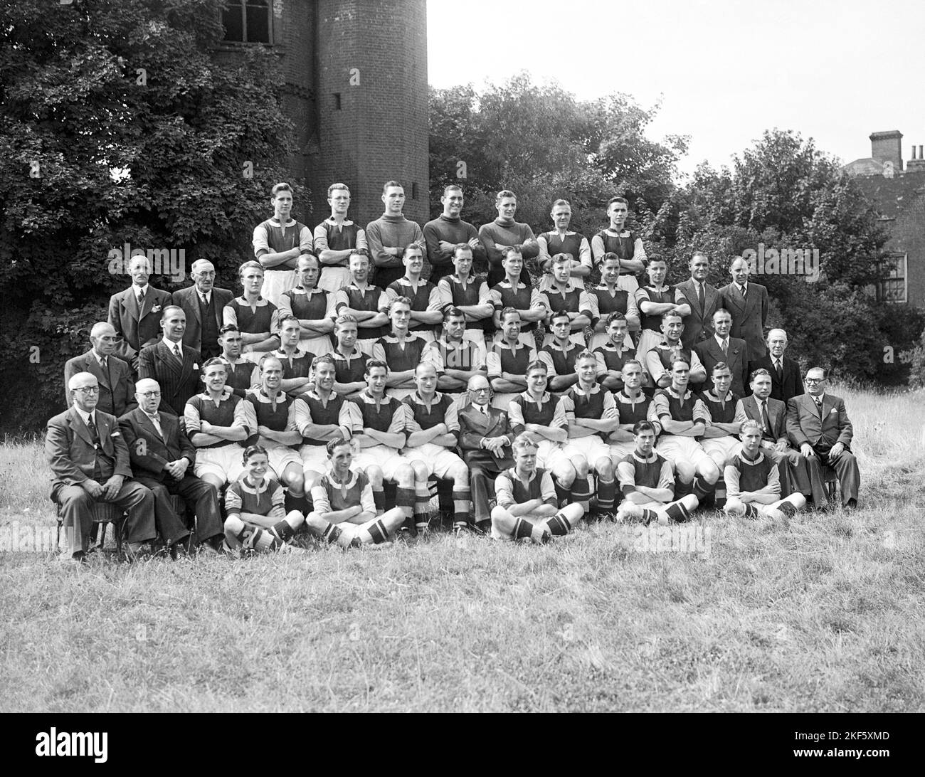 West Ham United Squad 1949-50: (Rangée arrière, l-r) R Watts, D Howe, P ...