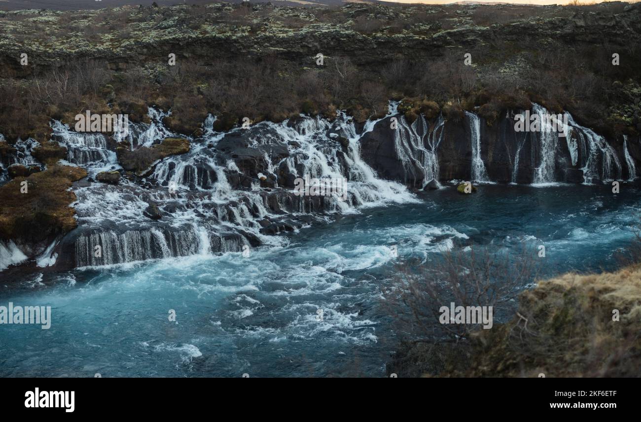 Hraunfossar waterfall Banque de photographies et d’images à haute ...