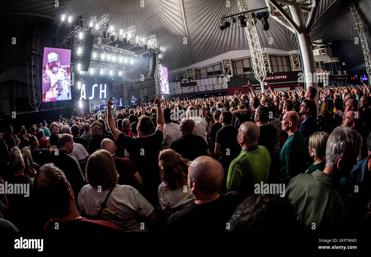 Frêne en train de jouer à Shiiine le week-end 2022. Butlins, Minehead ...