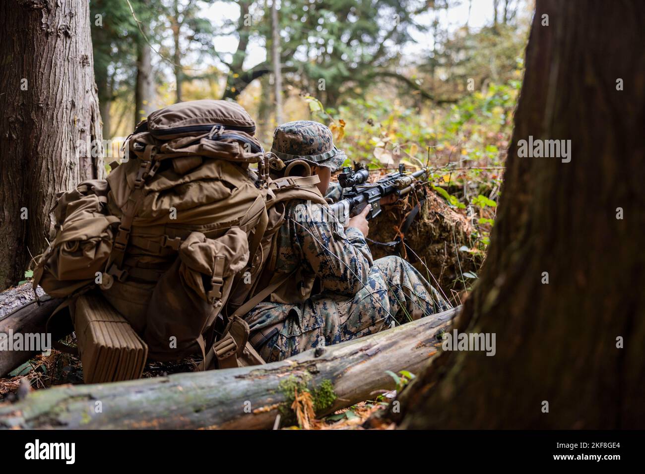 Caporal de lance du corps des Marines des États-Unis Devin Martinez, un ...