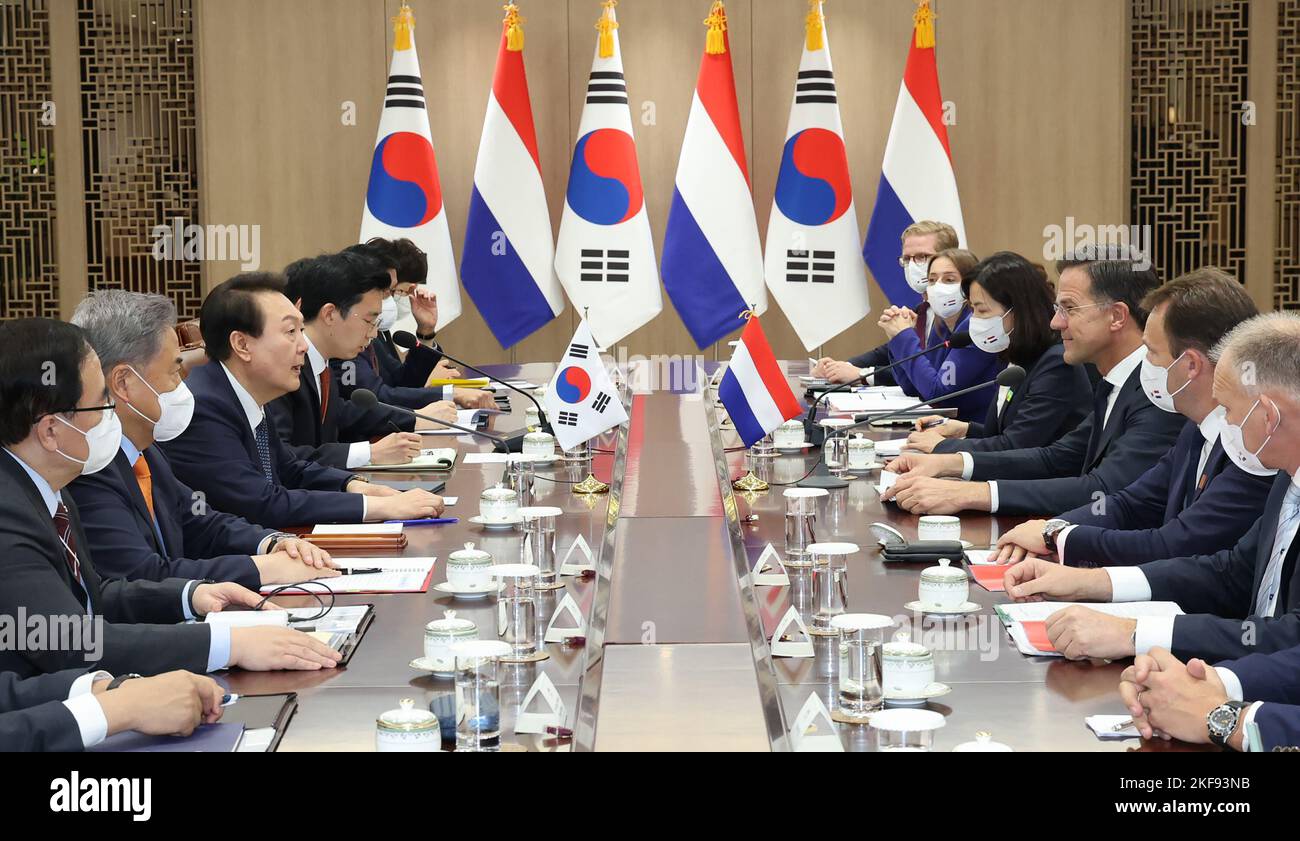 17th novembre 2022. Sommet Yoon-Dutch PM le président sud-coréen Yoon ...