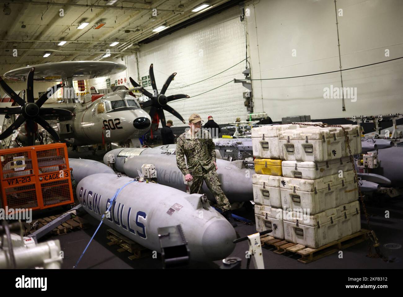Porte avions uss gerald r ford Banque de photographies et d’images à ...