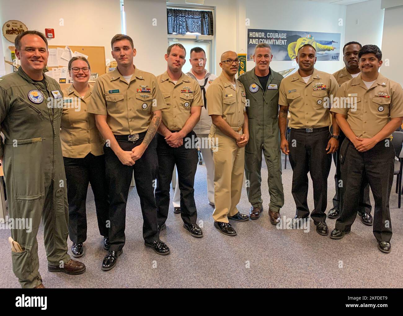 Station de recrutement de la marine Banque de photographies et d’images ...