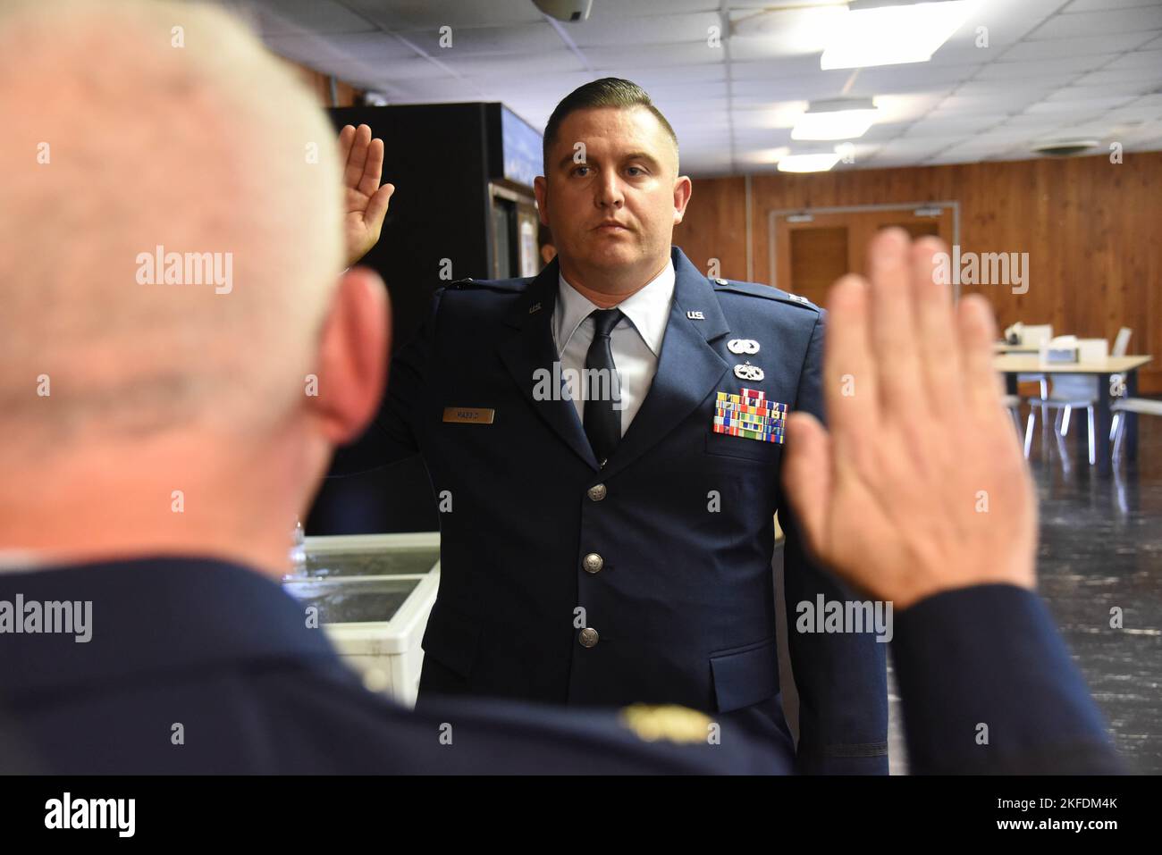Anthony Maggio, capitaine de la US Air Force, officier de l'égalité des ...