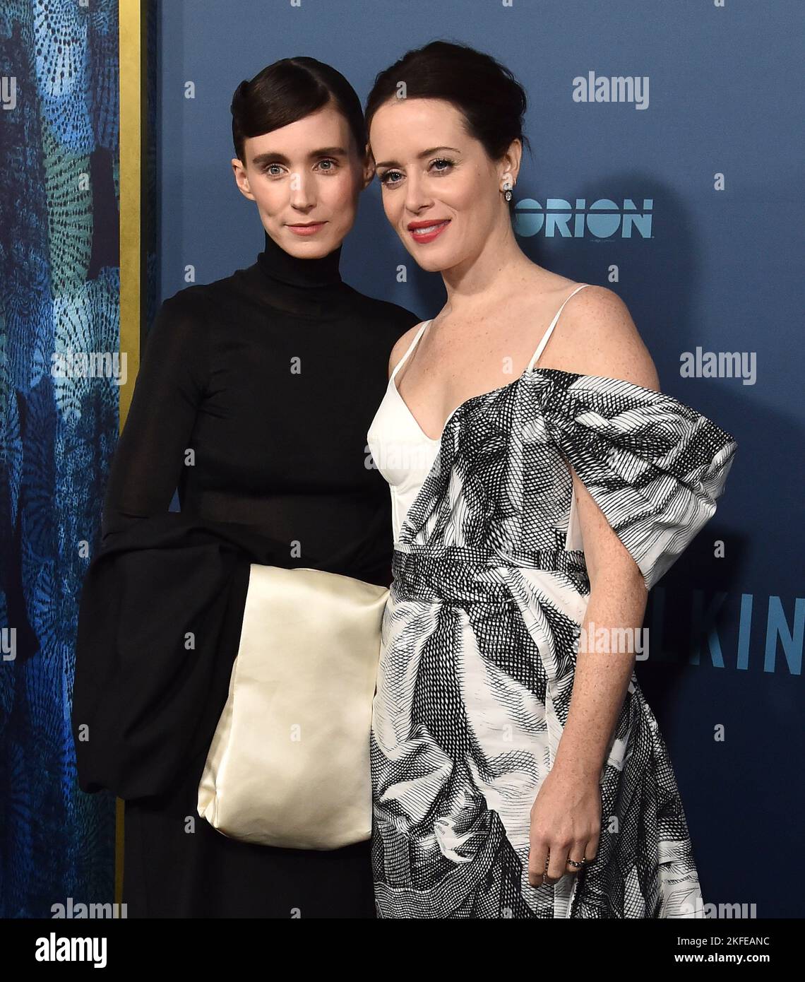 Beverly Hills, env. 17 novembre 2022, Rooney Mara et Claire Foy en arrivant à la première de Los ...